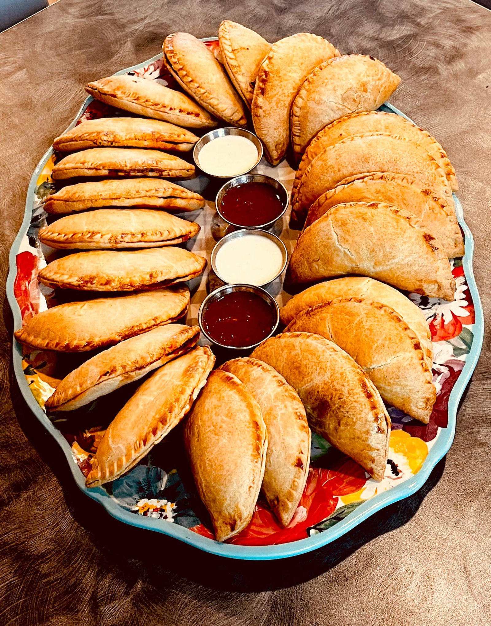Party tray (25 assorted full size Empanadas) - My Empanada VA